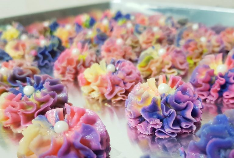 Resepi Semperit Cream Cheese Unicorn Warna-Warni, Mesti ‘Laku Keras’!