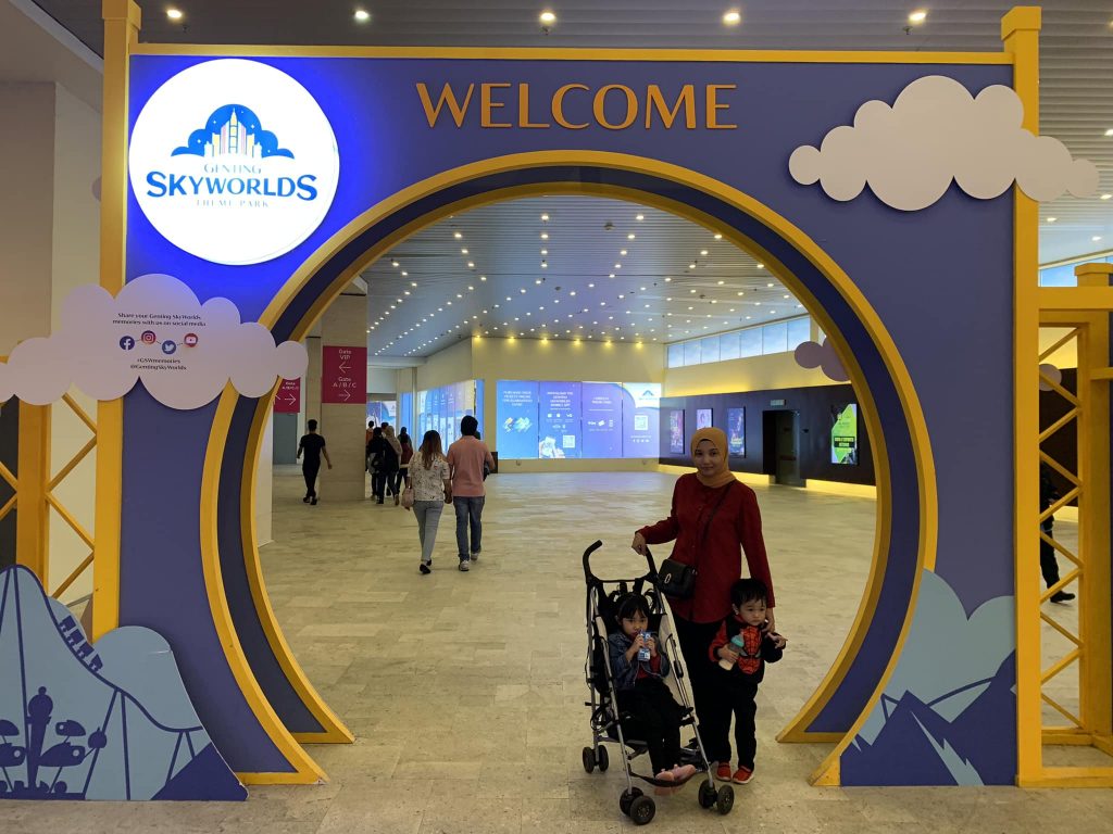 Ibu Kongsi Tips Sebelum Bawa Anak Ke Genting Skyworld, Rugi Kalau Tak Ikut!