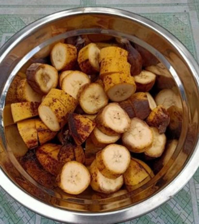 Buat Sendiri Baja Pisang Di Rumah, Tanaman Lebih Lebat & Menjadi!