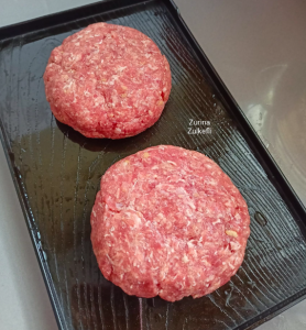 Cara Buat Patty Burger Homemade, Bila Gigit Memang ‘Juicy’!