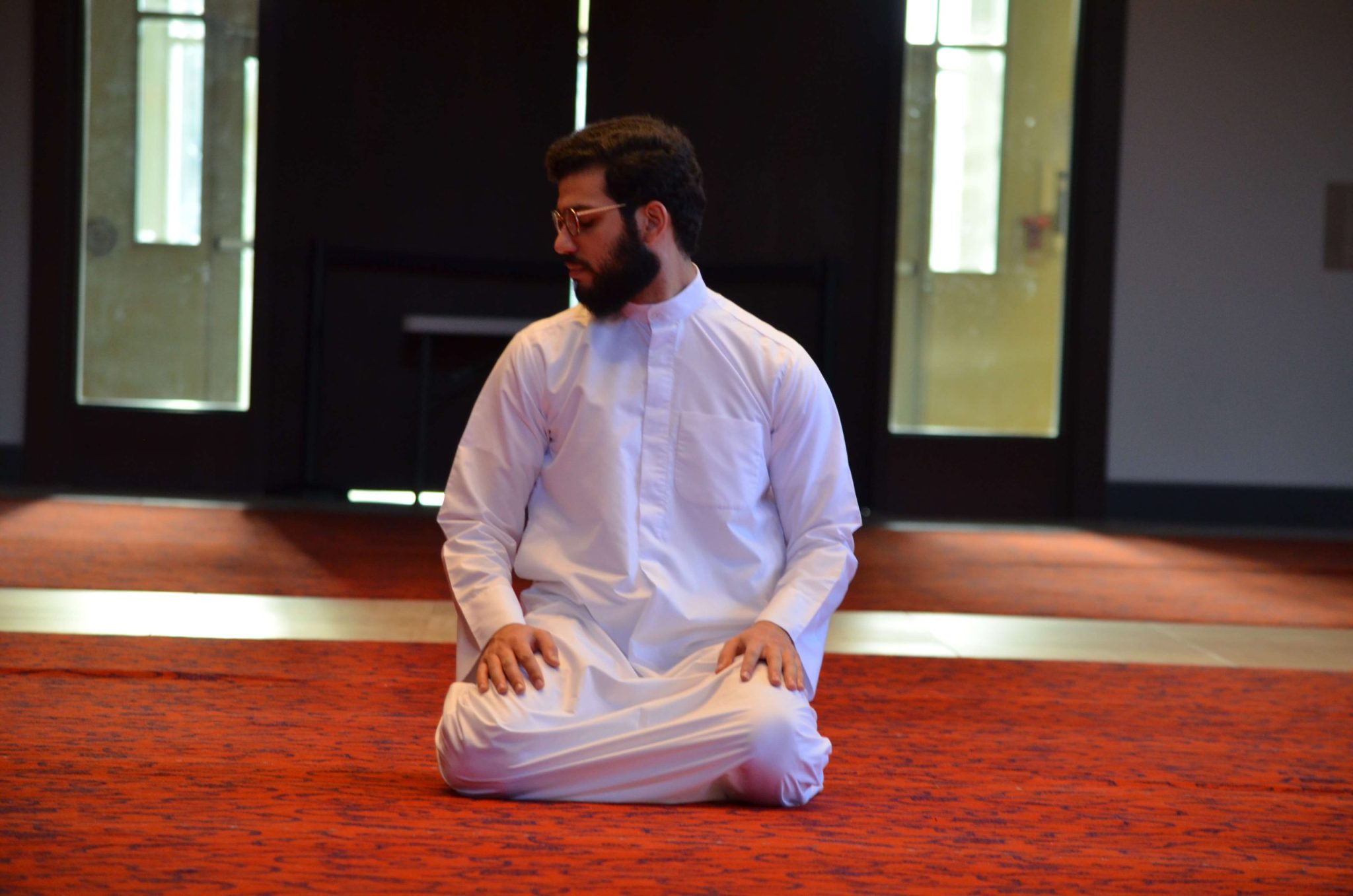Hukum Sembahyang Laju, Sah Solat Atau Sebaliknya?