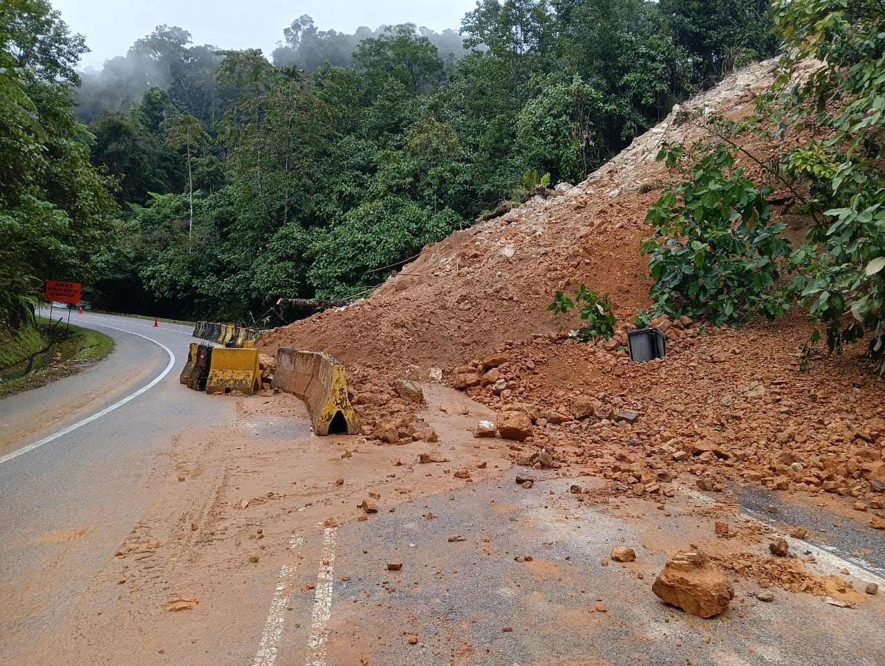 10 Jalan Raya Di Malaysia Paling Bahaya & Seram, Hati-Hati!
