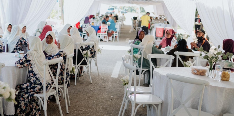 Di Majlis Keramaian, Larangan Duduk Selepas Makan Jamuan!