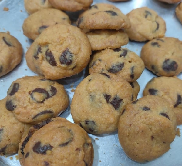 Resipi Biskut Choc Chip & Red Velvet Dengan Bahan Yang Sama!