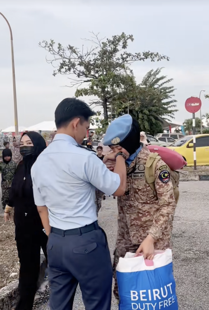 Anggota MALBATT Pulang Selepas Setahun Terpisah Dengan Suami