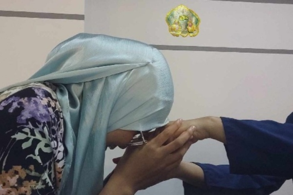 Ajaran Mak Dulu-Dulu Pada Anak Dara, Ada 8 Sebagai Panduan