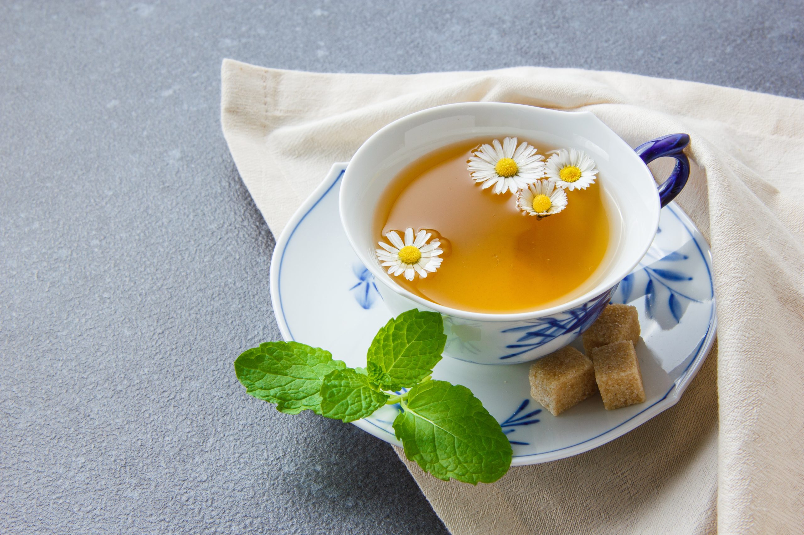 Teh Chamomile Bukan Ubat Tidur Ajaib, Ini Fungsi Sebenar