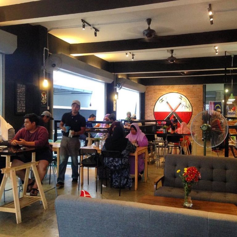 10 'Port' Makan Ala Western Di Melaka Untuk Anda Serbu
